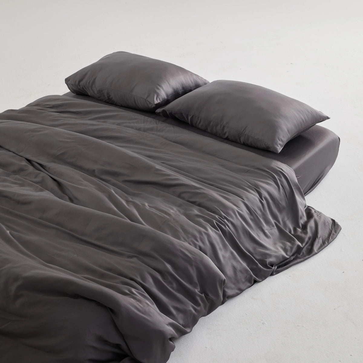 Furify® Pet Hair Resistant Bedding, Anti-microbial, Ultra Soft and Coo